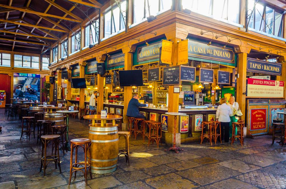 10 Unique And Stylish Whiskey Barrel Bar Ideas To Inspire You