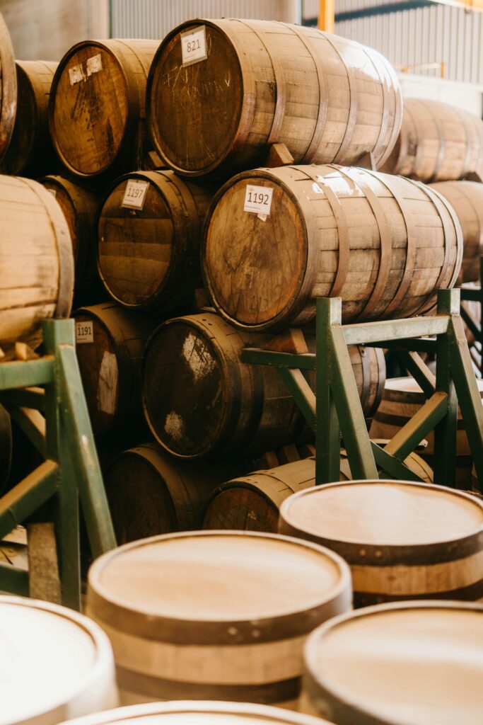 Enhancing Your Home Distillation Process with Oak Barrel Aging - Red ...