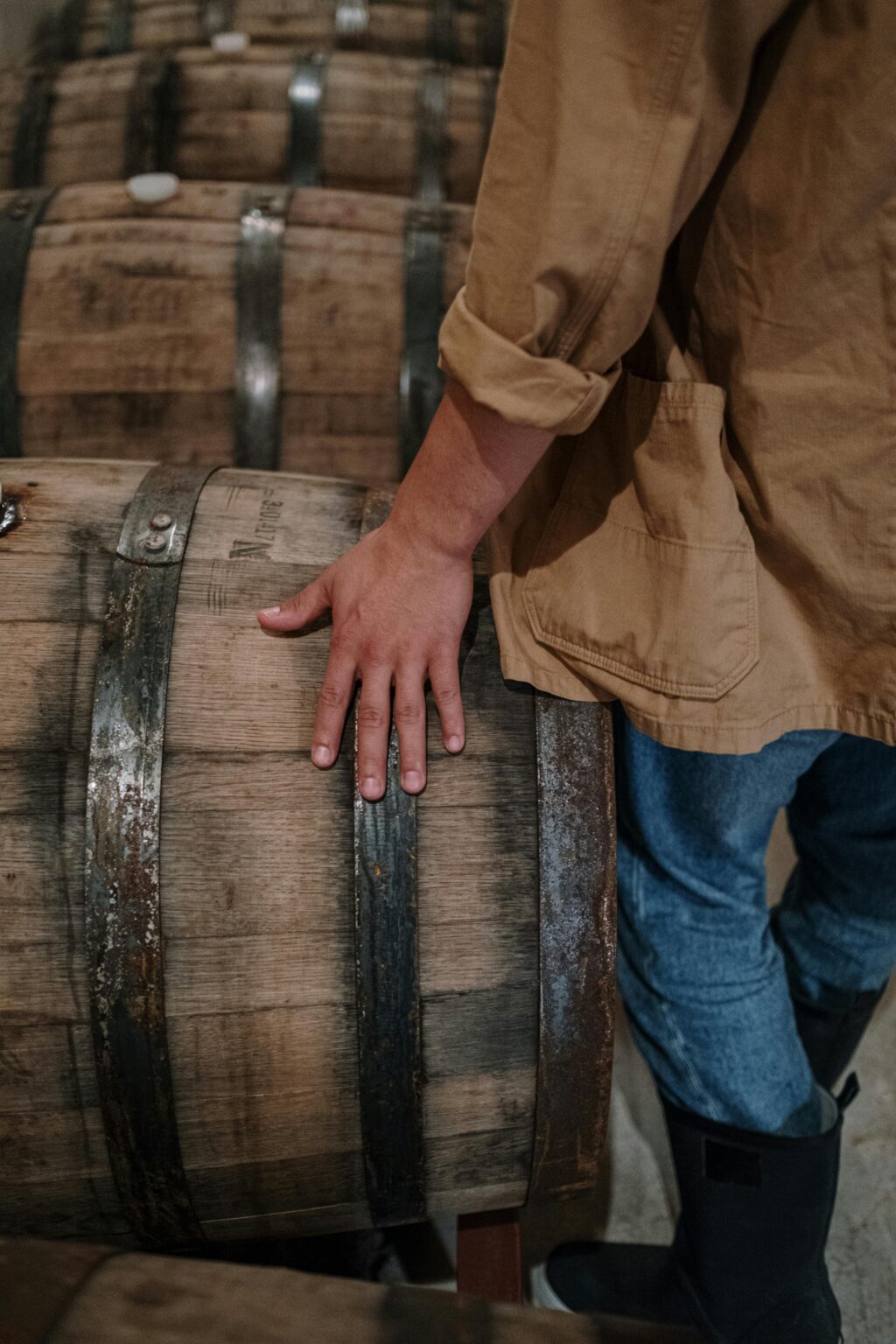 How to Use Oak Barrels for Aging Your Homemade Spirits: A Beginner’s ...